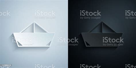 회색과 검은색 배경에 분리된 접힌 종이 보트 아이콘을 종이 로 자른 종이 종이 접기 종이 선박 종이 아트 스타일 벡터 3차원 형태에 대한 스톡 벡터 아트 및 기타 이미지