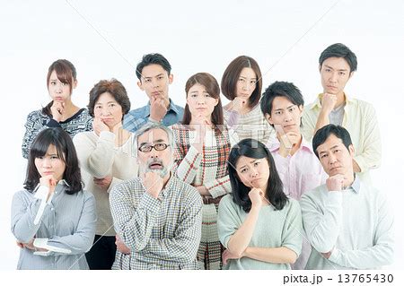 人々の写真素材 13765430 Pixta