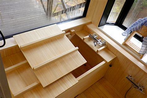 ヒノキ風呂へのリフォームはいくら？意外な価格で「高級お風呂」が実現 Precious Jp（プレシャス）