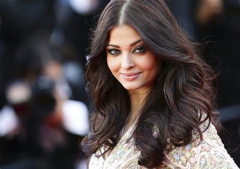 Top 30 Most Beautiful Women In The World