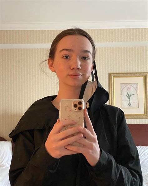 Starlet Arcade Ruby Jay