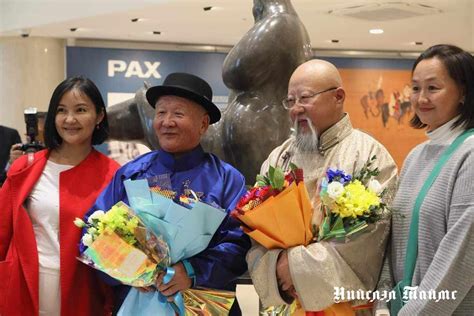 Ардын зураач Ш Чимэддорж БНХАУ ын алдарт уран барималчтай хамтран үзэсгэлэн гаргав Niislel Times