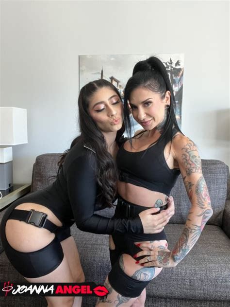 Joanna Loves Violet Myers Hairy Pussy And Huge Tits Joanna Angel Gallery