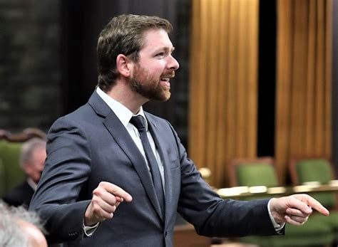 Xavier Barsalou Duval Interpelle Justin Trudeau Sur Le Recul Du Français