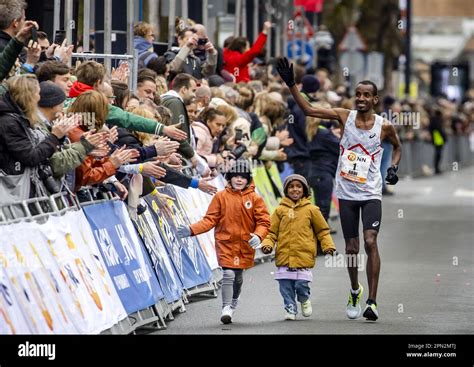 Rotterdam Bashir Abdi From Belgium Celebrates The Victory With A Lap