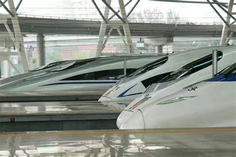 铁路部门新规！60岁以上老人乘坐火车和高铁，这些福利等着你！ 服务 老年 社会