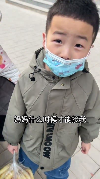 爸爸对待闺女和儿子的区别，二宝觉得爸爸做得很公平。 有一种幸福叫接孩子放学回家。记录真实生活 姐弟俩的快乐时光 Youtube