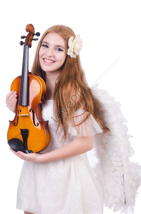 흰색 배경에 고립 된 젊은 바이올리니스트 사진 무료 다운로드 Lovepik