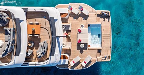 €500k Price Reduction On 41m Benetti Oasis 40m Superyacht Contigo