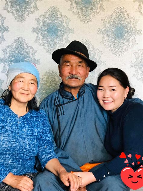 Рэгсүрэн Сайхан та 2 ынхоо үр нь болж төрсөндөө дандаа бахархаж явдаг шүү Миний 2 эрдэнэ ямар