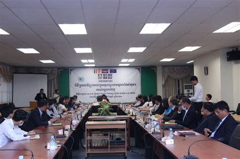 ក្រសួង សង្គមកិច្ច ក្រើនរម្លឹក ដល់ អង្គ ការដែល ទទួលបាន វិញ្ញាបនបត្រ ទទួលស្គាល់ មណ្ឌល ថែទាំ កុមារ