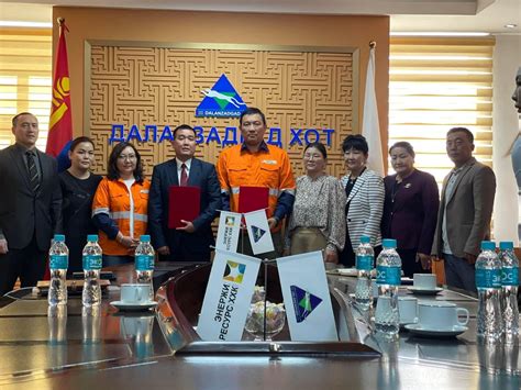 ДАЛАНЗАДГАД ХОТЫН ХҮСЭЛТЭЭР 20 000 ТОНН БАЯЖУУЛСАН НҮҮРСИЙГ ҮНЭ