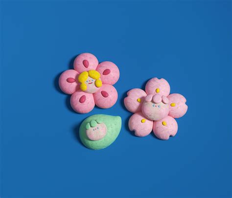 Clay 3D rendering 发现小而美 2 Behance