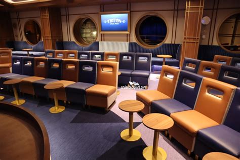 Disney Treasure Triton Lounge Pictures