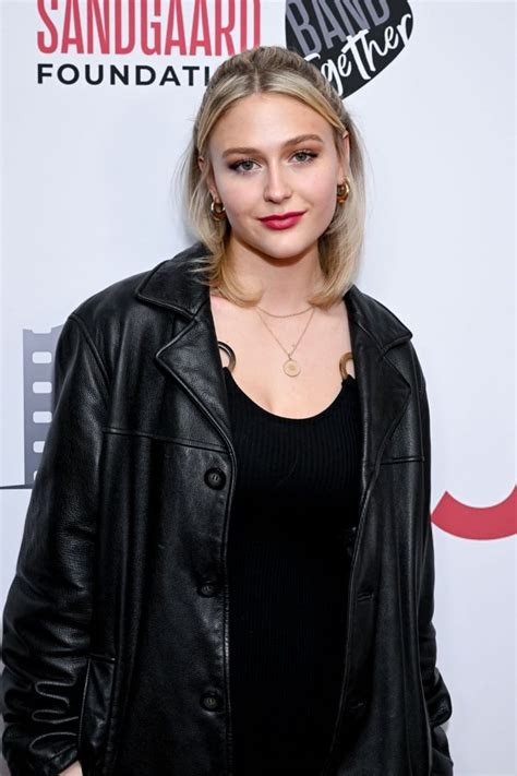 Picture Of Alyvia Alyn Lind