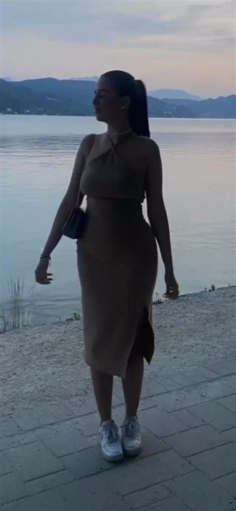 Tribute Me Pls R Reginahixt Hot