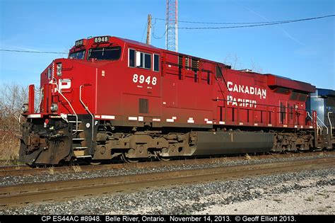 Railpictures Ca Geoff Elliott Photo Fall Light Looks Great On Cp Es44ac 8948 As It Sits In