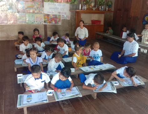 ကျိုင်းတောင်းမြို့၌ ကမ္ဘာ့ဆရာများနေ့တွင် ဆေးရောင်ခြယ်ပြိုင်ပွဲကျင်းပ