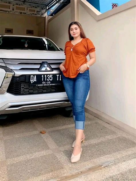Pin Oleh Mumu Lovers Di Wanita Berlekuk Wanita Berlekuk Wanita
