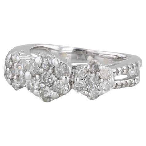 2 Ctw Diamond Large Cluster Ring 14k White Gold Ring Size 6 For Sale
