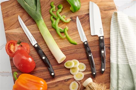 Best Knives For Cutting Vegetables