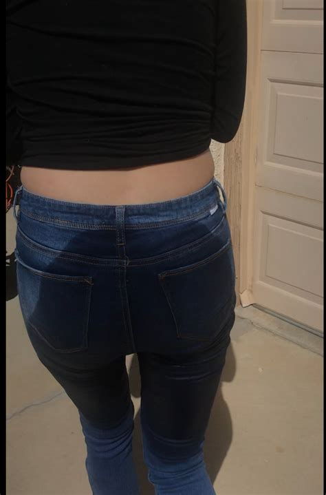 Request Wetting In Car Omorashi Videos Omorashi