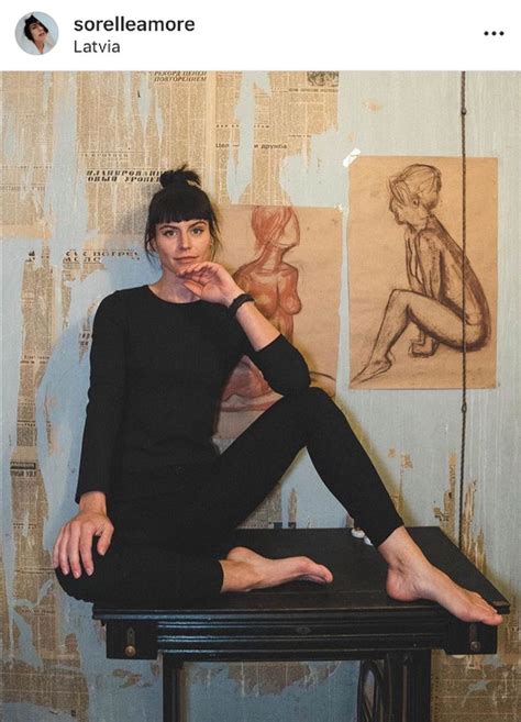 Sorelle Amore Female Portraits Pic Pose Photography Poses