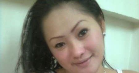 Ibu Tiri Ku Yang Masih Muda Dan Menggairahkan