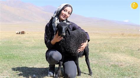 فرارو تصاویر دختر جوان یک روستا را به بهشت توسعه تبدیل کرد