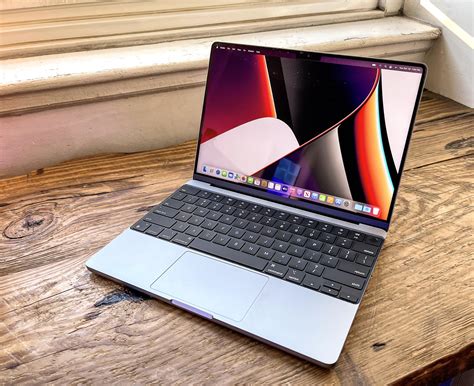 Macbook Pro 12 Inch - Sự Lựa Chọn Không Thể Thiếu Cho Công Việc Và Giải Trí