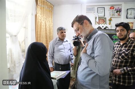 تصاویر دیدار رئیس بنیاد شهید با مادر شهیدان خدادادزاده در مشهد