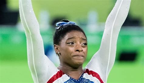 Bride To Be Simone Biles Shows Off Her Toned Abs From Bachelorette