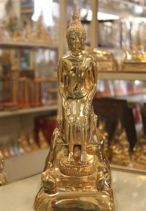 พระประจำวันพุธ กลางคืน ปางป่าเลไลยก์ เนื้อทองเหลืองขัดเงา ขนาดหน้าตัก 3นิ้ว Th