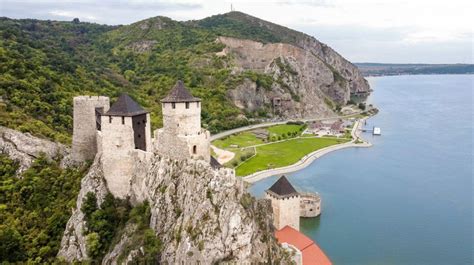Golubačka Tvrđava Šta Videti U Golupcu Gde Putovati