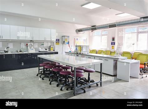 Factory Workshop Lab Class Stock Photo Alamy