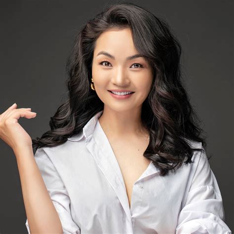 Дуучин Шинэ сар шинэ 7 хоногийн мэнд ээ😇 Ажил үйлс нь дэлгэрэг ээ🤗🤗🤗 Facebook