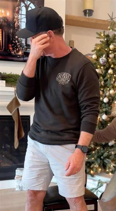 It Was A No Brainer Decision Bride To Be Stuns Her Beloved Stepdad With Heartwarming Request