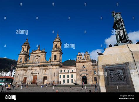 Statues In Bogota Colombia At Vicki Howes Blog