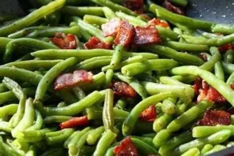 Зелен фасул с месо и пъпеш 1 Рецепти Ezine Bg