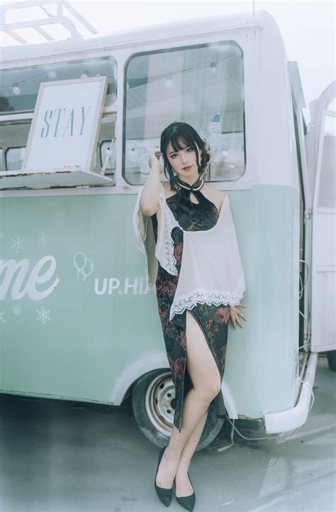 国色天香 贰加六 专注美女图片分享