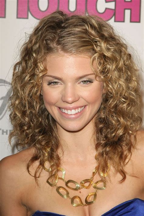30 Best Curly Hairstyles For Women The Wow Style