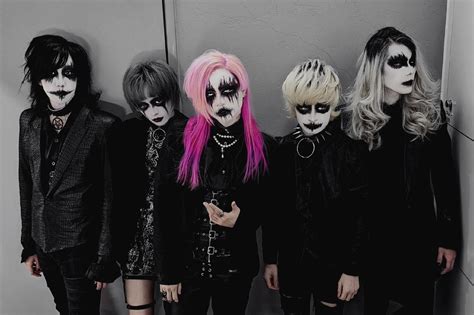 MISMATCH EN ESPAÑOL Madmans Esprit LETRAS