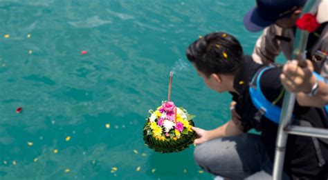 Burial At Sea Suncoast Sailing