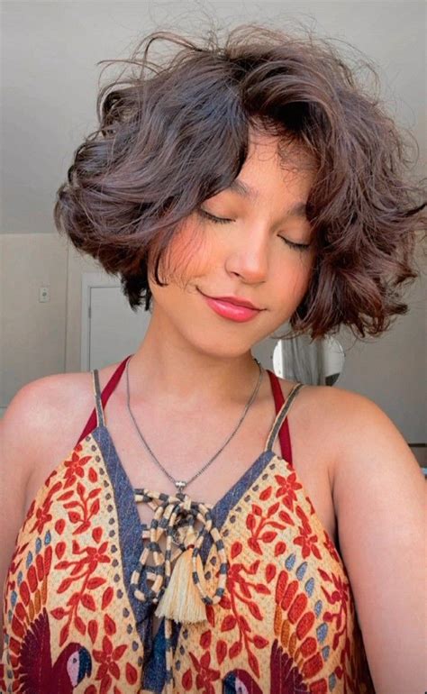 50 Super Flattering Haircuts For Oval Faces Artofit