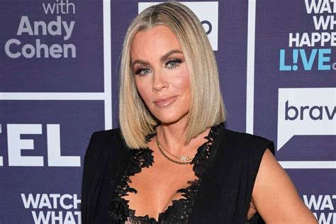 Jenny Mccarthy Net Worth Biographies Are Us