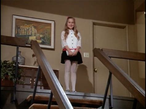 Pin By Jenna Gargala On Maureen Mccormick Maureen Mccormick Eve Plumb Wallpaper Space