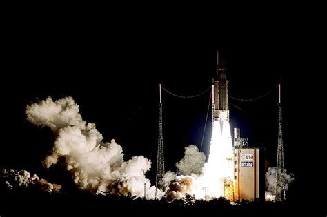 阿丽亚娜5型火箭谢幕欧洲航天计划面临挑战 A08版－半岛晨报数字版