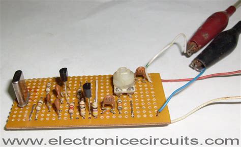 Crystal Controlled Oscillator Circuit