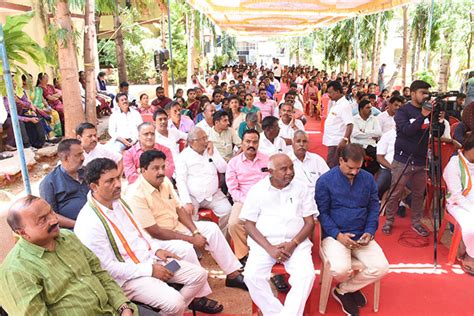 Beneficiaries Remember Devaraj Urs With Gratitude On His 41st Death Anniversary Star Of Mysore