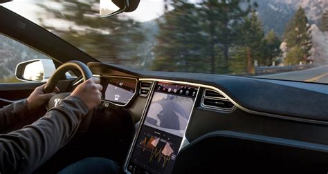 为什么曾是特斯拉象征的中控大屏，已渐渐没人提起 知乎